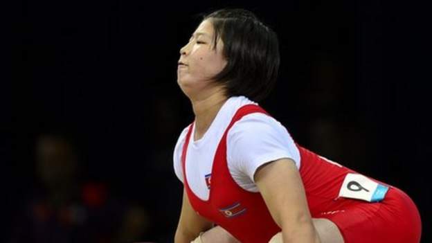 Olympic weightlifting: North Korea's Rim Jong Sim wins 69kg - BBC Sport