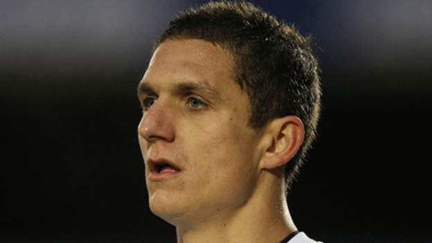AFC Telford sign ex-Port Vale midfielder Kris Taylor - BBC Sport