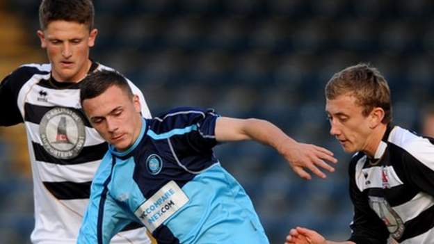 Josh Scowen and Charles Ademeno join Eastbourne Borough - BBC Sport