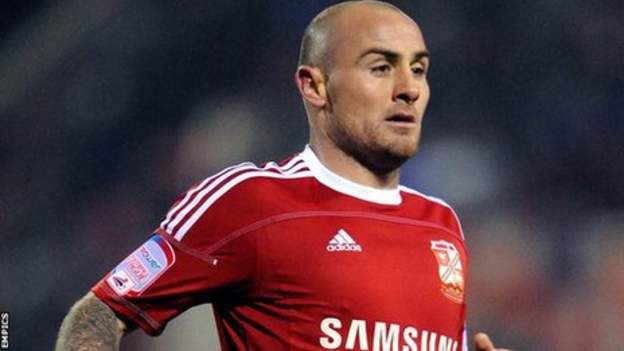 Alan McCormack urges Swindon to move on from captaincy row - BBC Sport