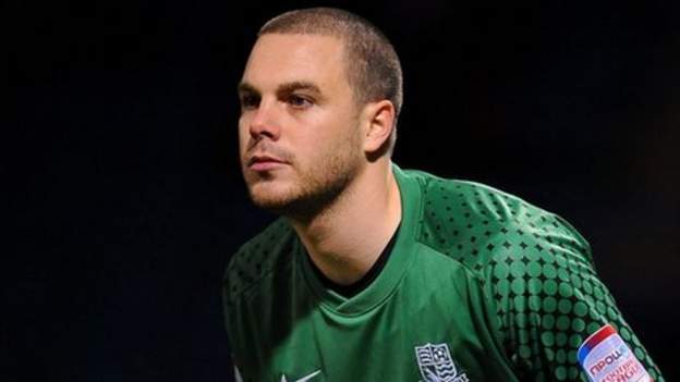 Aldershot Town's Glenn Morris celebrates first penalty win - BBC Sport