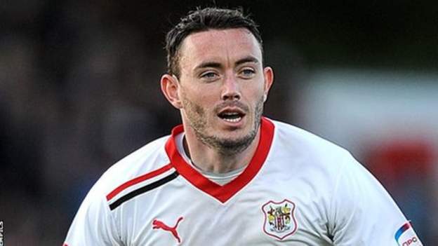 Striker Craig Reid settling in to Aldershot Town style - BBC Sport