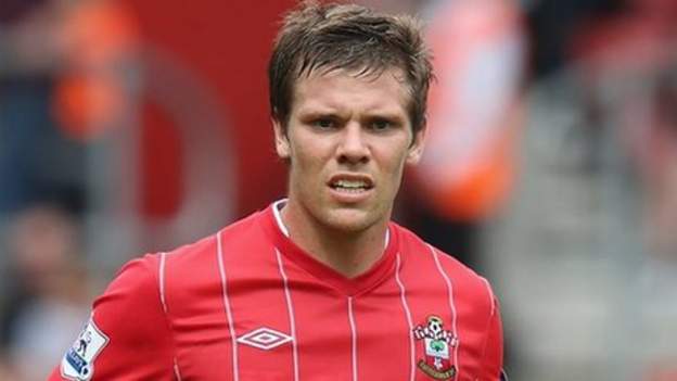 Leicester City sign Dean Hammond from Saints - BBC Sport