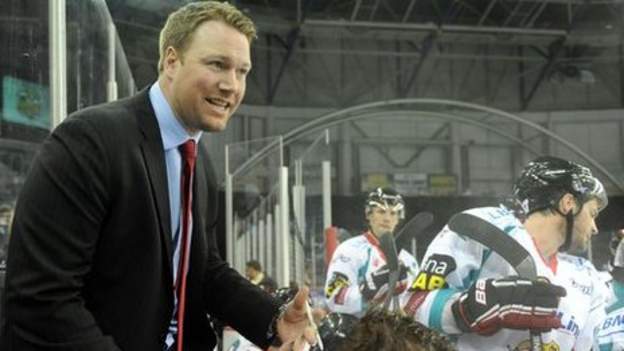 Colin Shields returns for third spell with Belfast Giants - BBC Sport