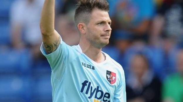 Exeter City can push for promotion, says Jamie Cureton - BBC Sport