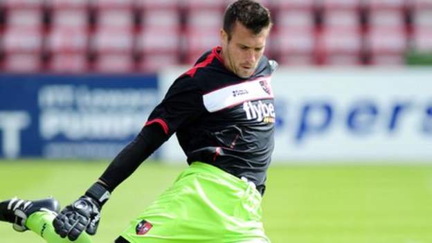 Rhys Evans relieved to make Exeter City debut - BBC Sport
