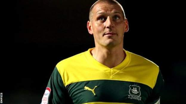 Plymouth Argyle transfer list captain Darren Purse - BBC Sport