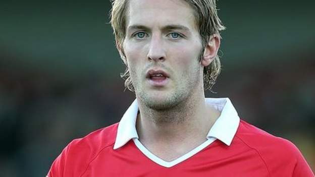 Fleetwood recall Rob Atkinson from Accrington loan spell - BBC Sport