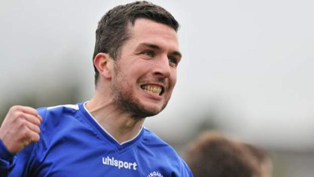 Sean Friars and JP Gallagher released by Dungannon Swifts - BBC Sport