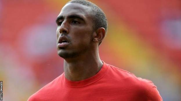 Leon Legge: Gillingham to sign Brentford defender on month loan - BBC Sport
