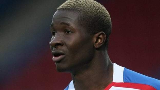 Eddie Oshodi signs new Forest Green deal - BBC Sport