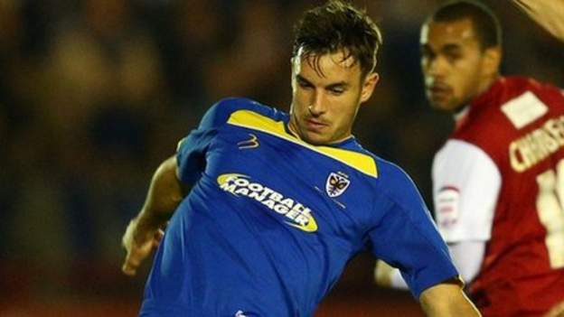 Gillingham's Steven Gregory accepts Martin Allen's rotation - BBC Sport