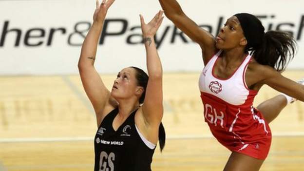 Netball Superleague must pay players, says England defender - BBC Sport