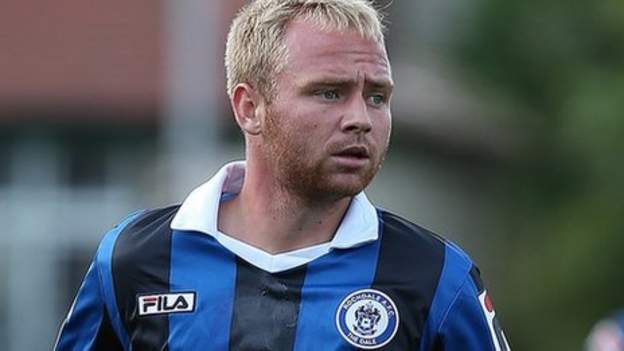 Ray Putterill & Chris Sedgwick: Hyde sign duo on permanent basis - BBC ...