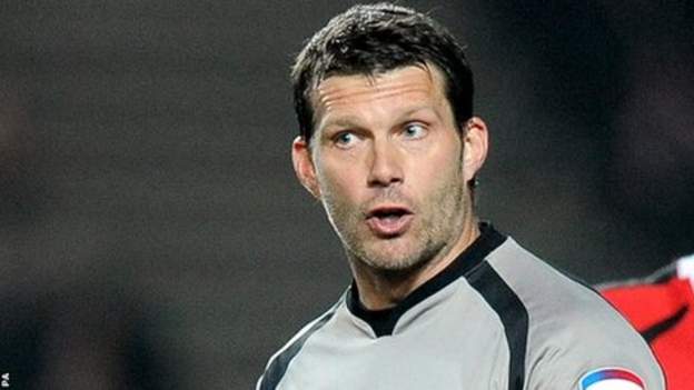 Jimmy Walker: Walsall part company with veteran goalkeeper - BBC Sport