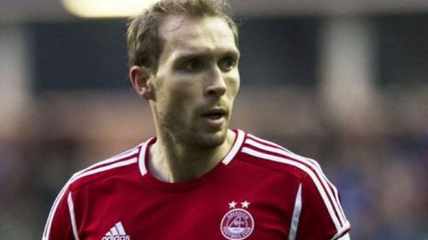 Russell Anderson agrees new Aberdeen contract - BBC Sport