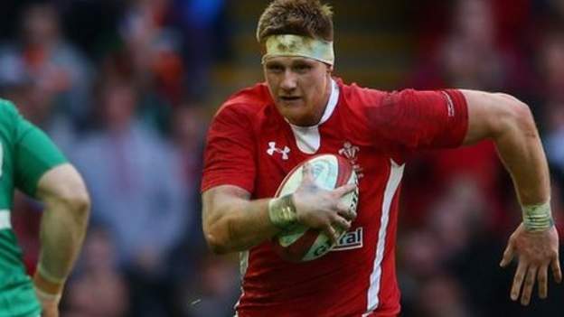 Six Nations 2013: Wales' Andrew Coombs 'under pressure' in Rome - BBC Sport