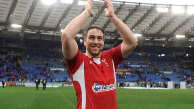 Six Nations 2013: Ryan Jones pleased with manner of Wales win - BBC Sport