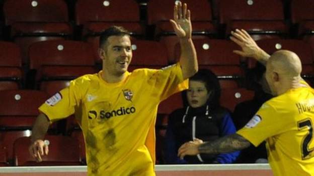 Port Vale: Promotion the priority for striker Tom Pope - BBC Sport