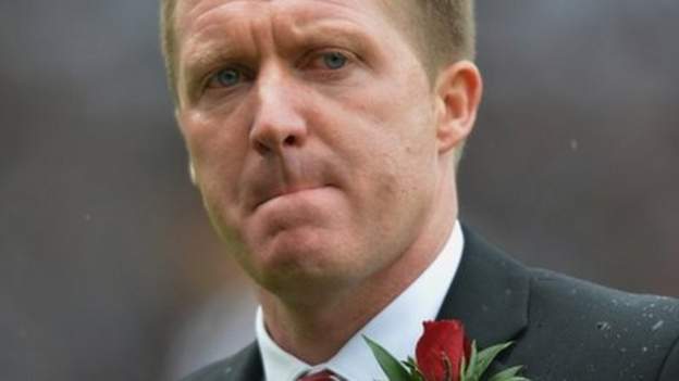 Hearts boss Gary Locke rues missed chances in Cup final defeat - BBC Sport