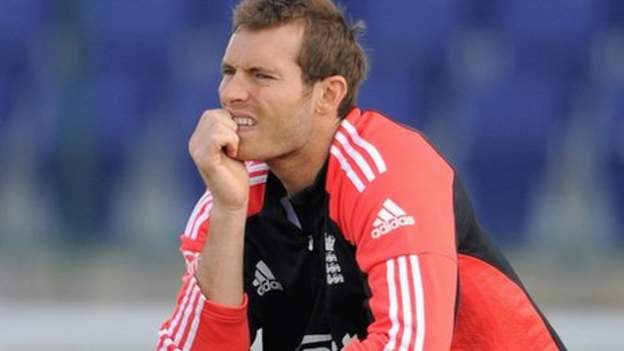 England name Chris Tremlett in performance squad - BBC Sport