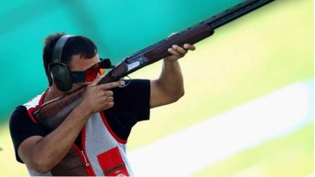 Britain's Aaron Heading wins shooting gold in UAE - BBC Sport