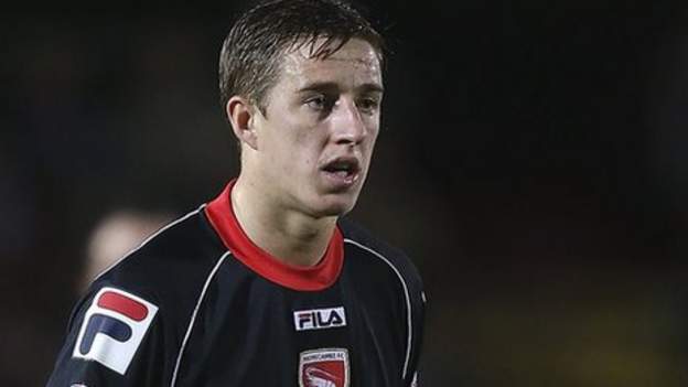 Morecambe: Andy Fleming signs new two-year contract - BBC Sport