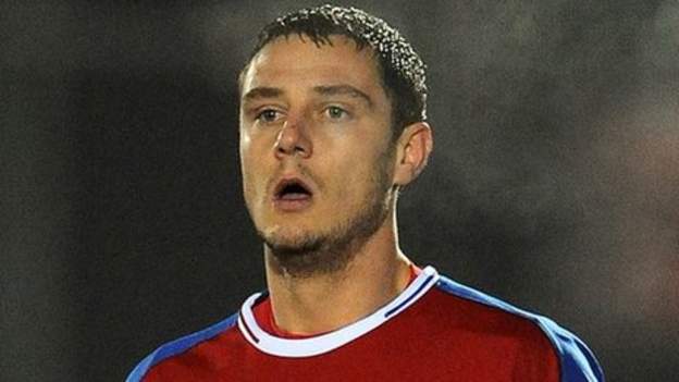 AFC Telford sign Southport captain Simon Grand - BBC Sport