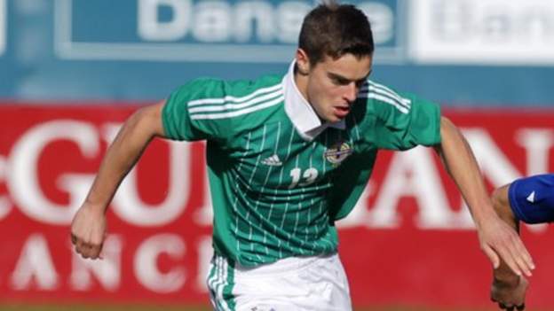 Linfield sign defender Matty Clarke from Rangers - BBC Sport