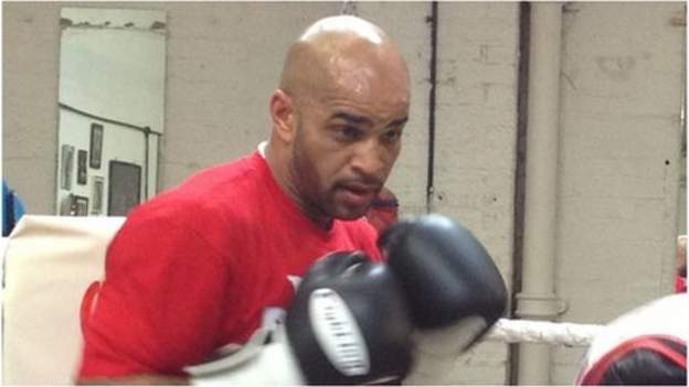 Leon McKenzie: Boxing career for ex-Norwich City striker - BBC Sport