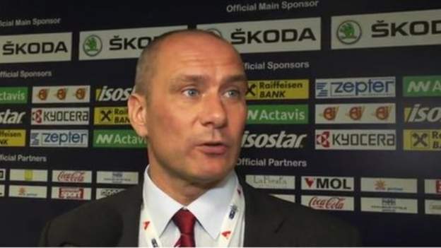 Tony Hand: Great Britain head coach steps down - BBC Sport