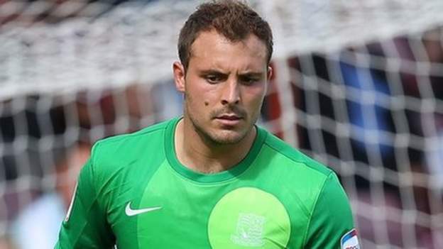 Tamworth: Dale Belford signs goalkeeper son Cameron - BBC Sport