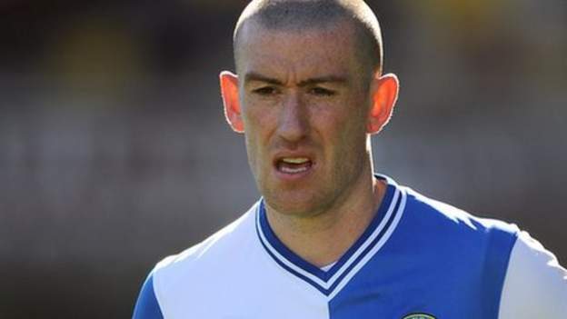 David Jones appears in Burnley friendly win at Cork City - BBC Sport