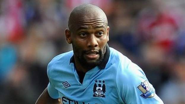 Maicon leaves Manchester City to join Roma - BBC Sport