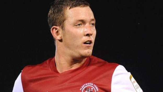 Bury sign Fleetwood's Shaun Beeley on loan until January - BBC Sport