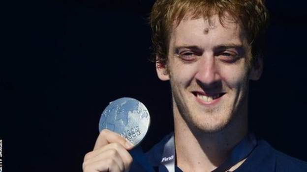 Great Britain's Gary Hunt wins high diving silver in Barcelona - BBC Sport
