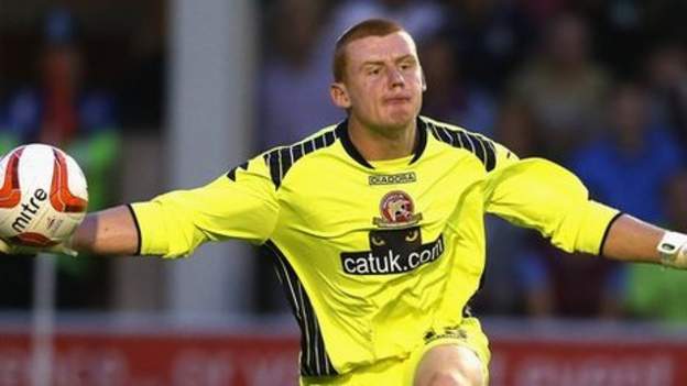 Walsall: Former West Brom keeper Shane Lewis joins - BBC Sport