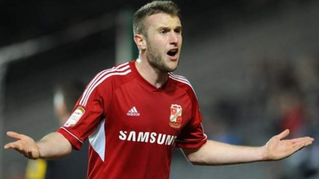 Andy Williams: Swindon reveal Yeovil 'interest' for striker - BBC Sport