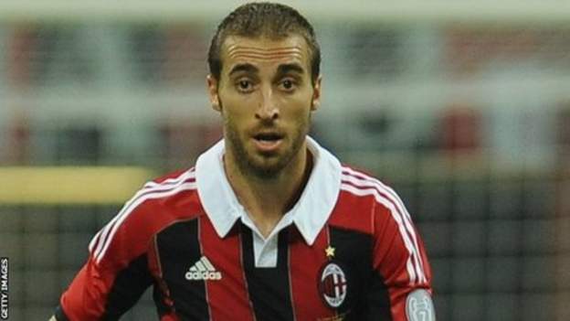 Mathieu Flamini: Midfielder returns to Arsenal on free transfer - BBC Sport