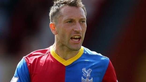 Stephen Dobbie: Blackpool return for Crystal Palace forward - BBC Sport