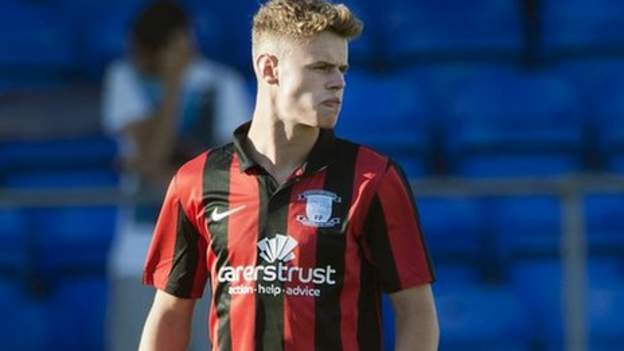 Preston North End: Alex Nicholson joins on short-term deal - BBC Sport