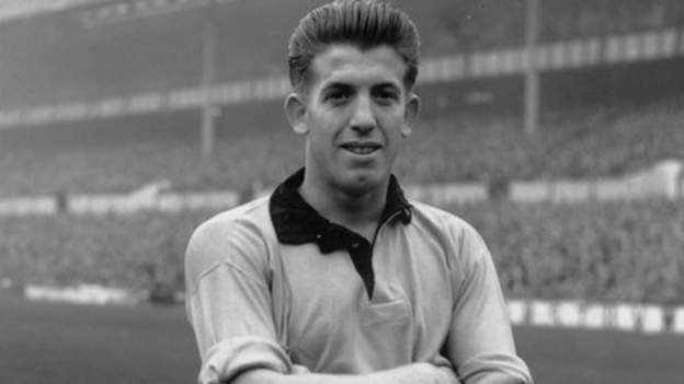 Peter Broadbent: Ex-Wolves and Aston Villa forward dies aged 80 - BBC Sport