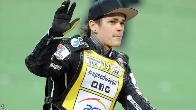 Tai Woffinden: World speedway champion praises parents' sacrifice - BBC ...