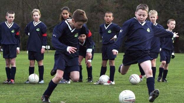Grassroots football receives new £102m fund - BBC Sport
