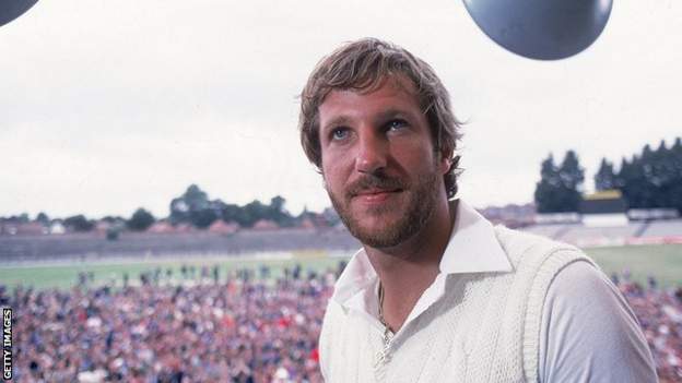 Sports Personality: Ashes hero Ian Botham wins in 1981 - BBC Sport