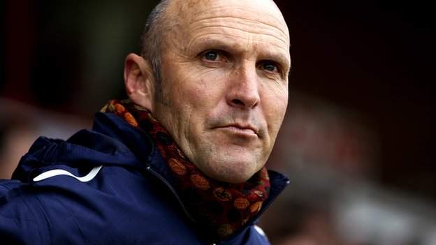 Kidderminster Harriers boss Steve Burr proud of side's attitude - BBC Sport