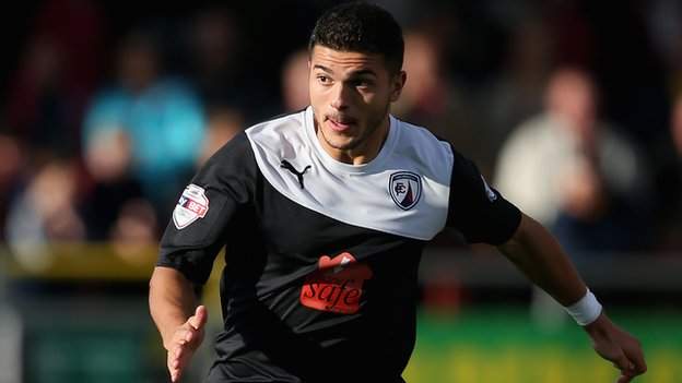 Sam Morsy signs Chesterfield contract extension - BBC Sport