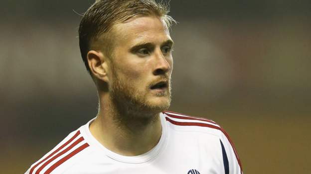 Matt Mills pleased with Bolton defensive improvement - BBC Sport