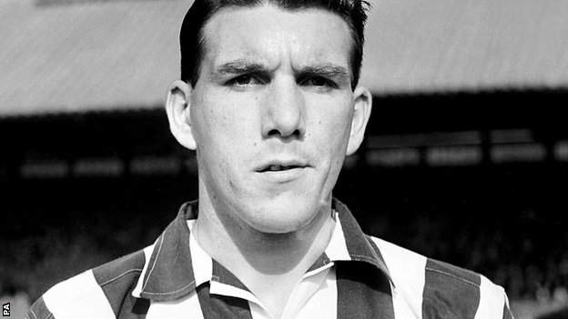 Former Wales full-back Stuart Williams dies aged 83 - BBC Sport