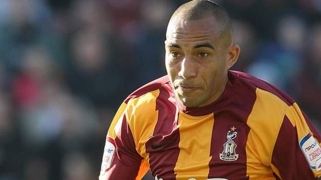 Craig Fagan: Gillingham forward open to extending stay - BBC Sport